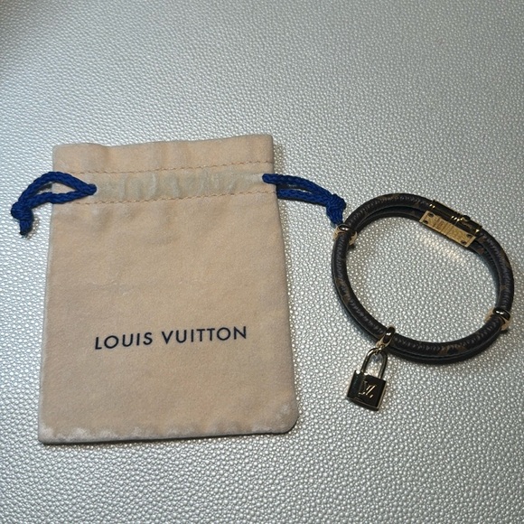 Louis Vuitton | Bags | Louis Vuitton Drawstring Dustbag | Poshmark